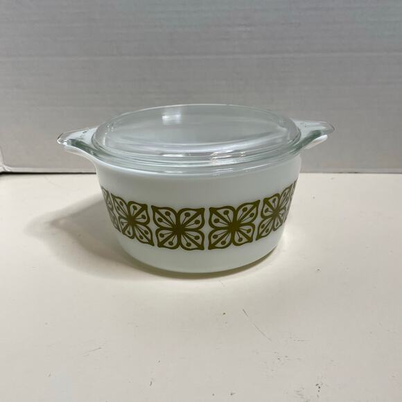 Pyrex | Dining | Vintage Pyrex Green Verde Round Flowers Casserole Dish ...